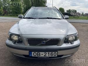 Volvo V70 2003 in Riga, with an engine capacity of 2.40 L and mileage of 433 thousand km for 2690 €, photo 9 on AUTOMOTO.COM.LV