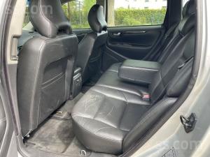 Volvo V70 2003 in Riga, with an engine capacity of 2.40 L and mileage of 433 thousand km for 2690 €, photo 13 on AUTOMOTO.COM.LV