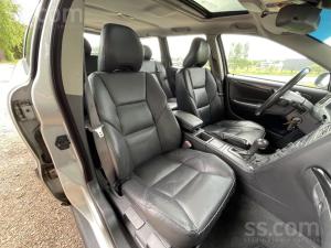 Volvo V70 2003 in Riga, with an engine capacity of 2.40 L and mileage of 433 thousand km for 2690 €, photo 18 on AUTOMOTO.COM.LV