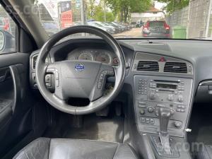 Volvo V70 2003 in Riga, with an engine capacity of 2.40 L and mileage of 433 thousand km for 2690 €, photo 21 on AUTOMOTO.COM.LV