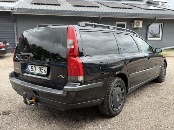 Volvo V70 2003 Utena, ar dzinēja tilpumu 2.40 L un nobraukumu 357 tūkst. km par 1450 €, foto 4 vietnē AUTOMOTO.COM.LV