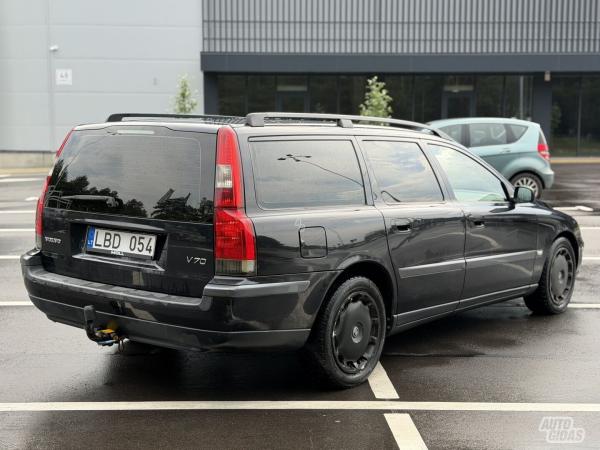 Volvo V70 2003 Utena, ar dzinēja tilpumu 2.40 L un nobraukumu 357 tūkst. km par 1450 €, foto 5 vietnē AUTOMOTO.COM.LV
