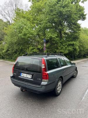 Volvo V70 2003 Liepāja, ar dzinēja tilpumu 2.40 L un nobraukumu 372 tūkst. km par 1200 €, foto 3 vietnē AUTOMOTO.COM.LV