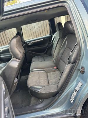 Volvo V70 2003 Liepāja, ar dzinēja tilpumu 2.40 L un nobraukumu 372 tūkst. km par 1200 €, foto 6 vietnē AUTOMOTO.COM.LV