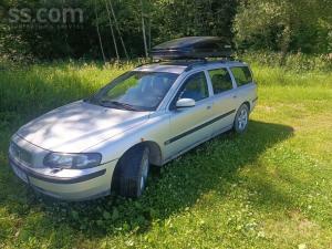 Volvo V70 2003 Dobele, ar dzinēja tilpumu 2.40 L un nobraukumu 379 tūkst. km par 1400 €, foto  vietnē AUTOMOTO.COM.LV