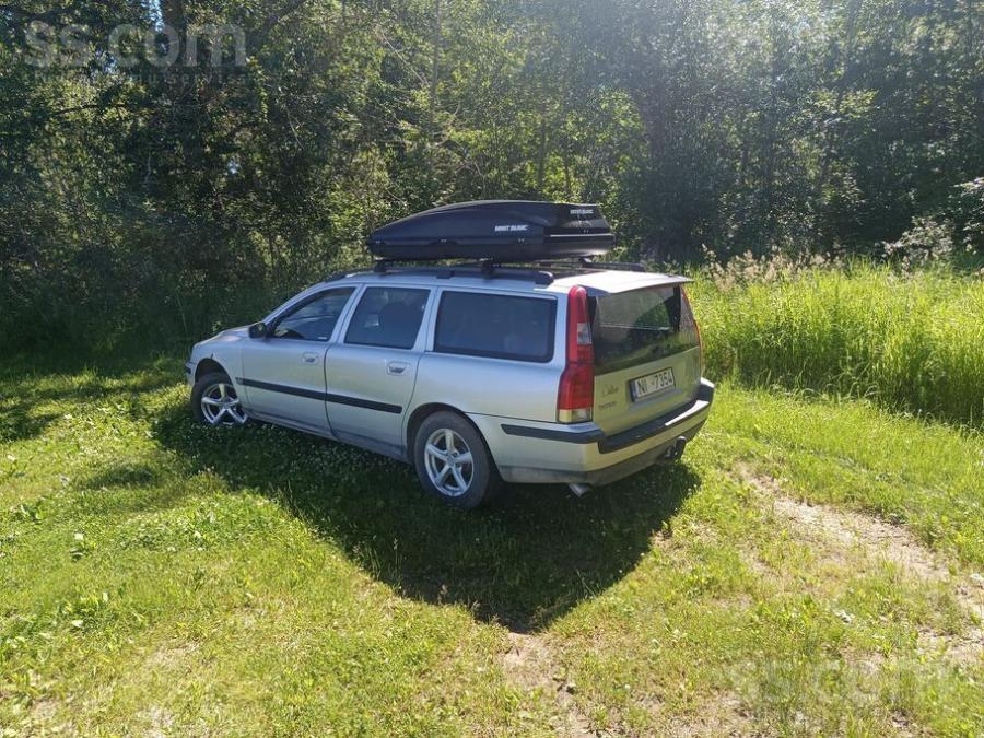 Volvo V70 2003 Dobele, ar dzinēja tilpumu 2.40 L un nobraukumu 379 tūkst. km par 1400 €, foto 3 vietnē AUTOMOTO.COM.LV