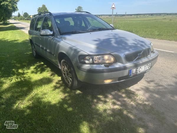 Вольво В70 2003 в Варена, объемом двигателя 2.40 л и пробегом 381 тыс. км за 500 €, фото 7 на AUTOMOTO.COM.LV