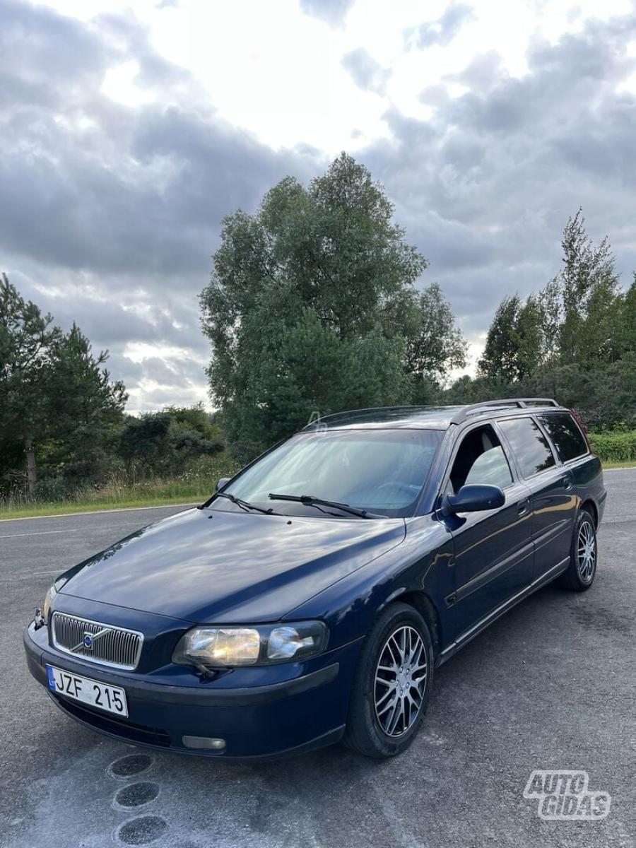 Volvo V70 2003 in Klaipeda, with an engine capacity of 2.40 L and mileage of 549 thousand km for 800 €, photo 3 on AUTOMOTO.COM.LV