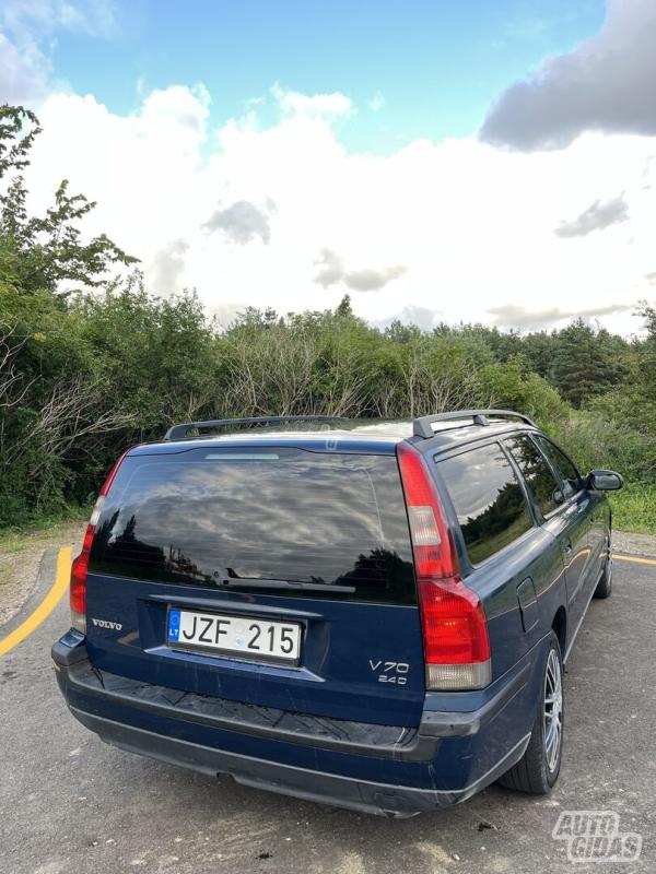 Volvo V70 2003 in Klaipeda, with an engine capacity of 2.40 L and mileage of 549 thousand km for 800 €, photo 5 on AUTOMOTO.COM.LV