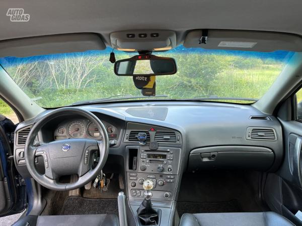 Volvo V70 2003 in Klaipeda, with an engine capacity of 2.40 L and mileage of 549 thousand km for 800 €, photo 10 on AUTOMOTO.COM.LV