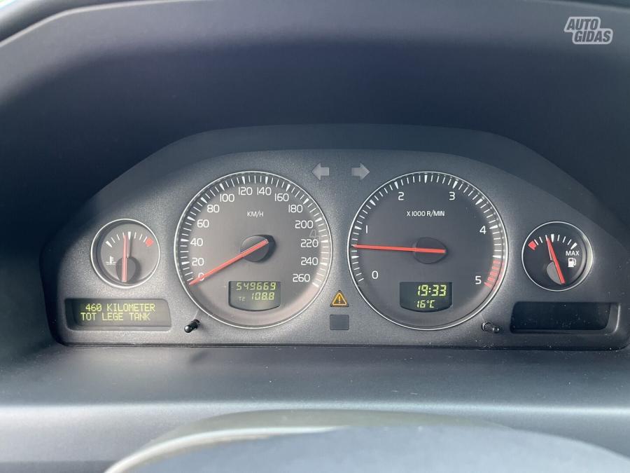 Volvo V70 2003 in Klaipeda, with an engine capacity of 2.40 L and mileage of 549 thousand km for 800 €, photo 13 on AUTOMOTO.COM.LV