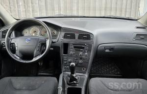 Вольво В70 2003 в Тукумс, объемом двигателя 2.40 л и пробегом 376 тыс. км за 1900 €, фото 6 на AUTOMOTO.COM.LV