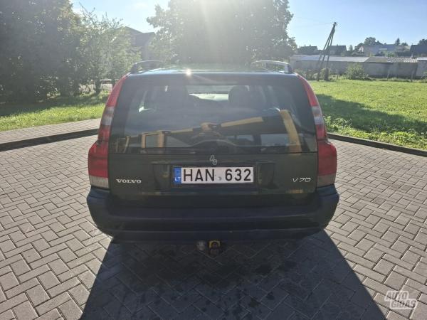 Volvo V70 2003 TelÅ”iai vietnÄ Volvo V70 2003 TelÅ”iai, ar dzinÄja tilpumu 2.50 L un nobraukumu 360 tÅ«kst. km par 720 ā¬, foto 8 vietnÄ AUTOMOTO.COM.LV