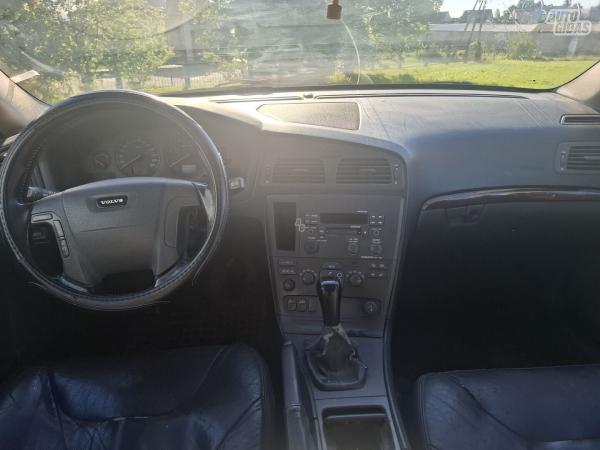 Volvo V70 2003 TelÅ”iai vietnÄ Volvo V70 2003 TelÅ”iai, ar dzinÄja tilpumu 2.50 L un nobraukumu 360 tÅ«kst. km par 720 ā¬, foto 10 vietnÄ AUTOMOTO.COM.LV