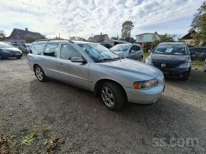 Volvo V70 2004 Rēzekne, ar dzinēja tilpumu 2.40 L un nobraukumu 0 tūkst. km par 1350 €, foto 3 vietnē AUTOMOTO.COM.LV