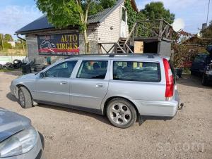Volvo V70 2004 Rēzekne, ar dzinēja tilpumu 2.40 L un nobraukumu 0 tūkst. km par 1350 €, foto 5 vietnē AUTOMOTO.COM.LV