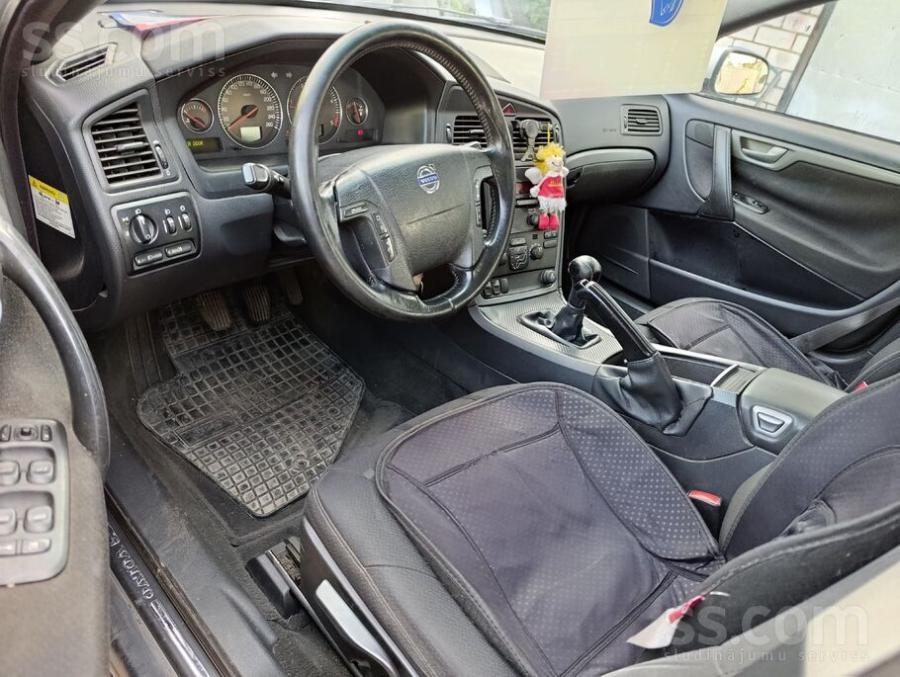 Volvo V70 2004 Rēzekne, ar dzinēja tilpumu 2.40 L un nobraukumu 0 tūkst. km par 1350 €, foto 14 vietnē AUTOMOTO.COM.LV