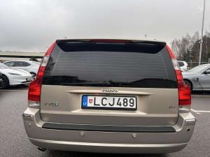 Volvo V70 2004 in Vilnius, with an engine capacity of 2.40 L and mileage of 390 thousand km for 2600 €, photo 3 on AUTOMOTO.COM.LV
