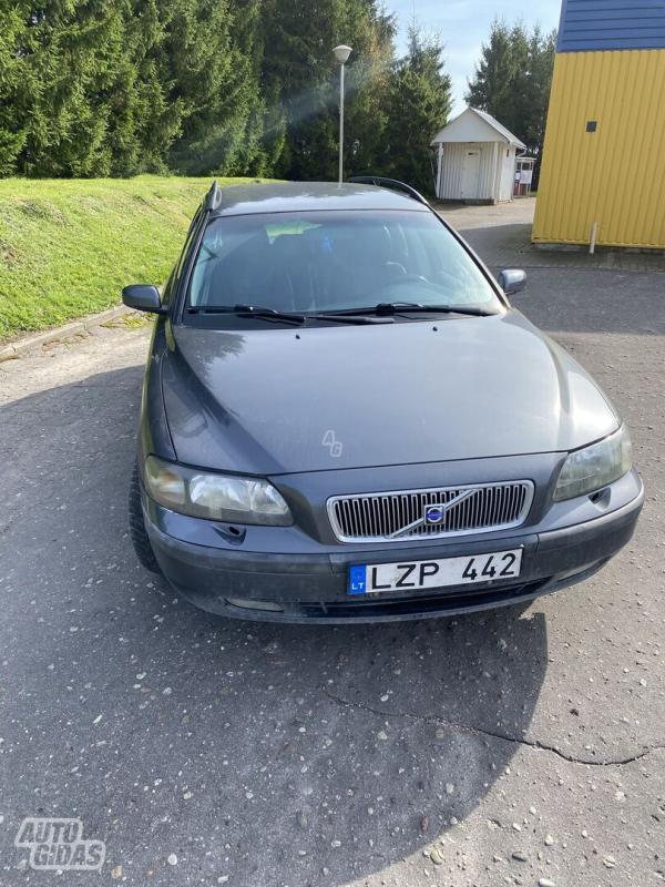Volvo V70 2004 Klaipėda, ar dzinēja tilpumu 2.40 L un nobraukumu 335 tūkst. km par 1500 €, foto 1 vietnē AUTOMOTO.COM.LV