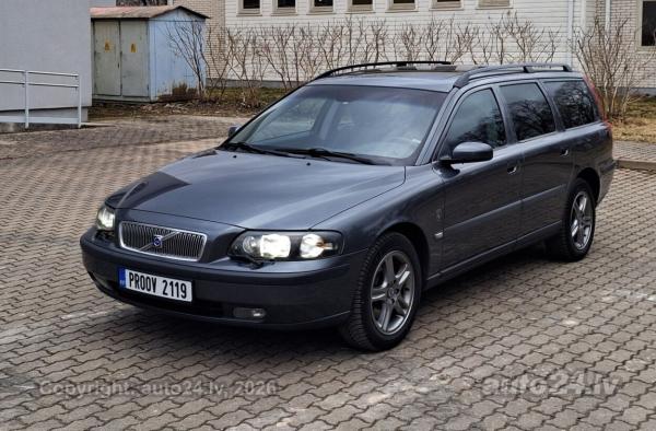 Volvo V70 2004 Paide, ar dzinēja tilpumu 0.00 L un nobraukumu 446 tūkst. km par 3450 €, foto 2 vietnē AUTOMOTO.COM.LV