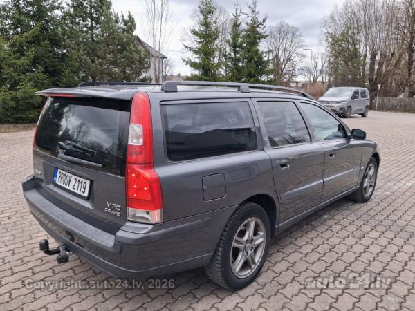 Volvo V70 2004 Paide, ar dzinēja tilpumu 0.00 L un nobraukumu 446 tūkst. km par 3450 €, foto 8 vietnē AUTOMOTO.COM.LV