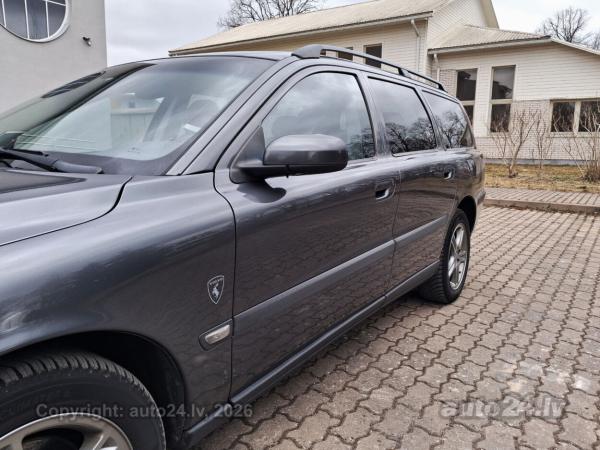 Volvo V70 2004 Paide, ar dzinēja tilpumu 0.00 L un nobraukumu 446 tūkst. km par 3450 €, foto 9 vietnē AUTOMOTO.COM.LV
