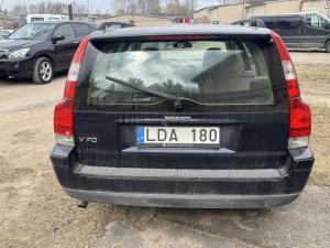 Volvo V70 2004 in Siauliai, with an engine capacity of 2.40 L and mileage of 111 thousand km for 750 €, photo 6 on AUTOMOTO.COM.LV