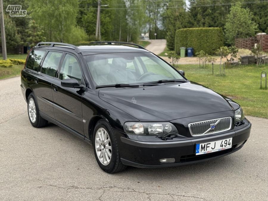 Volvo V70 2004 Viļņa, ar dzinēja tilpumu 2.40 L un nobraukumu 390 tūkst. km par 1899 €, foto 3 vietnē AUTOMOTO.COM.LV