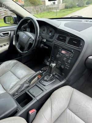 Volvo V70 2004 Viļņa, ar dzinēja tilpumu 2.40 L un nobraukumu 390 tūkst. km par 1899 €, foto 9 vietnē AUTOMOTO.COM.LV