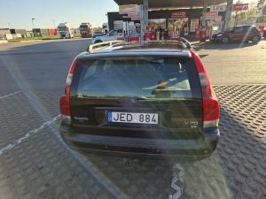 Вольво В70 2004 в Вильнюс, объемом двигателя 2.40 л и пробегом 390 тыс. км за 800 €, фото 4 на AUTOMOTO.COM.LV
