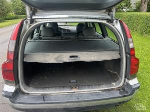 Volvo V70 2004 in Varena, with an engine capacity of 2.40 L and mileage of 396 thousand km for 600 €, photo 6 on AUTOMOTO.COM.LV