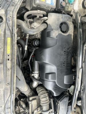Volvo V70 2004 in Varena, with an engine capacity of 2.40 L and mileage of 396 thousand km for 600 €, photo 11 on AUTOMOTO.COM.LV