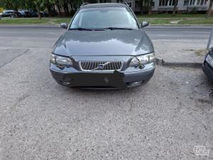 Volvo V70 2004 in Vilnius, with an engine capacity of 2.40 L and mileage of 2 thousand km for 399 €, photo 3 on AUTOMOTO.COM.LV