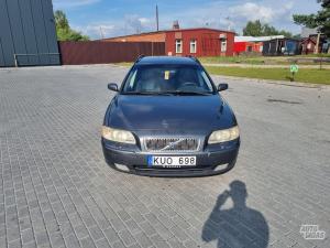 Volvo V70 2004 Šauļi, ar dzinēja tilpumu 2.40 L un nobraukumu 550 tūkst. km par 1250 €, foto 4 vietnē AUTOMOTO.COM.LV