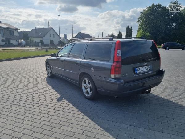 Volvo V70 2004 Šauļi, ar dzinēja tilpumu 2.40 L un nobraukumu 550 tūkst. km par 1250 €, foto 5 vietnē AUTOMOTO.COM.LV