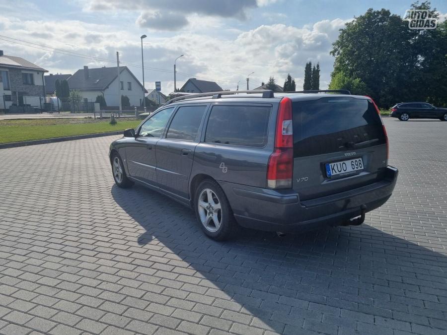 Volvo V70 2004 Šauļi, ar dzinēja tilpumu 2.40 L un nobraukumu 550 tūkst. km par 1250 €, foto 6 vietnē AUTOMOTO.COM.LV