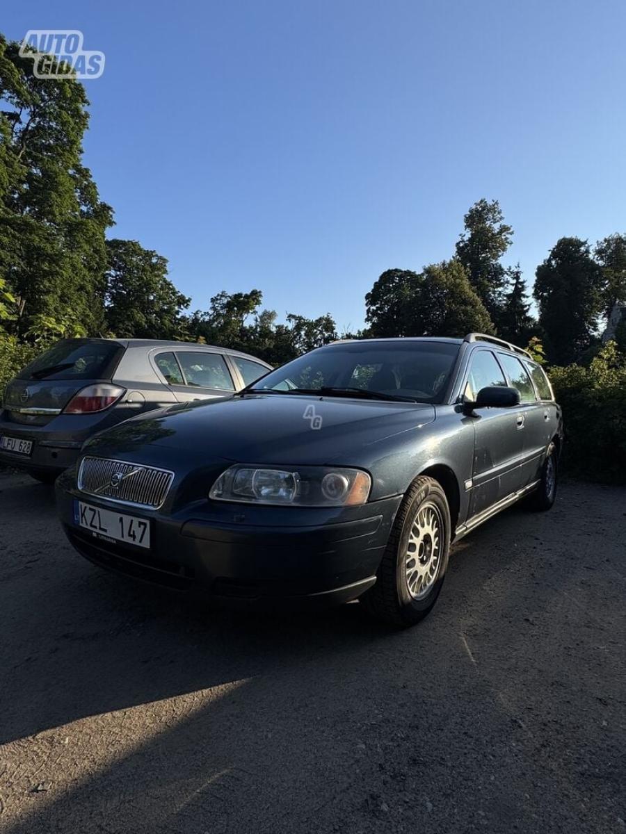 Volvo V70 2004 Viļņa, ar dzinēja tilpumu 2.40 L un nobraukumu 420 tūkst. km par 1250 €, foto 1 vietnē AUTOMOTO.COM.LV