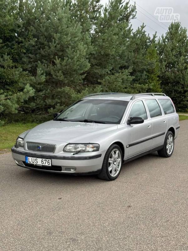Volvo V70 2004 Šalčininkai, ar dzinēja tilpumu 2.40 L un nobraukumu 435 tūkst. km par 1650 €, foto 1 vietnē AUTOMOTO.COM.LV