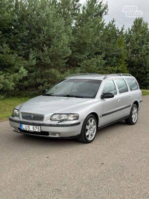 Volvo V70 2004 Šalčininkai, ar dzinēja tilpumu 2.40 L un nobraukumu 435 tūkst. km par 1650 €, foto  vietnē AUTOMOTO.COM.LV