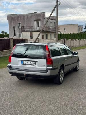 Volvo V70 2004 Šalčininkai, ar dzinēja tilpumu 2.40 L un nobraukumu 435 tūkst. km par 1650 €, foto 5 vietnē AUTOMOTO.COM.LV