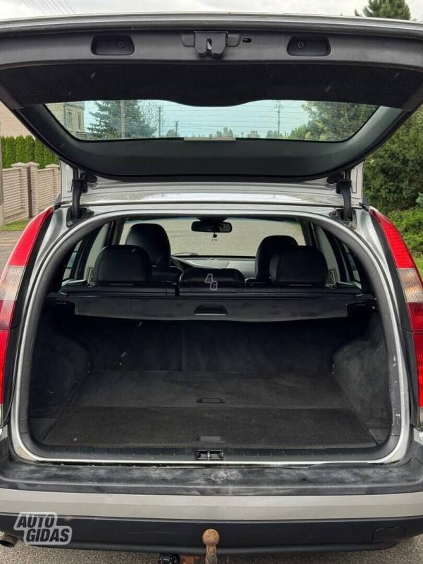 Volvo V70 2004 Šalčininkai, ar dzinēja tilpumu 2.40 L un nobraukumu 435 tūkst. km par 1650 €, foto 8 vietnē AUTOMOTO.COM.LV