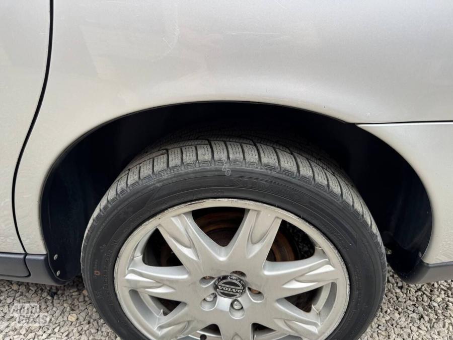 Volvo V70 2004 Šalčininkai, ar dzinēja tilpumu 2.40 L un nobraukumu 435 tūkst. km par 1650 €, foto 20 vietnē AUTOMOTO.COM.LV