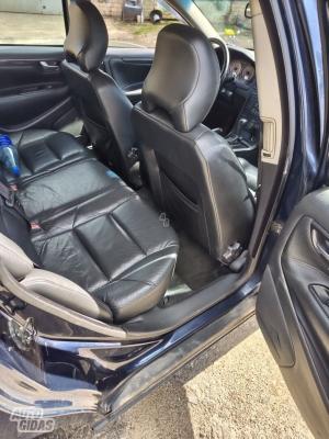 Volvo V70 2004 in Ariogala, with an engine capacity of 2.40 L and mileage of 336 thousand km for 2100 €, photo 5 on AUTOMOTO.COM.LV