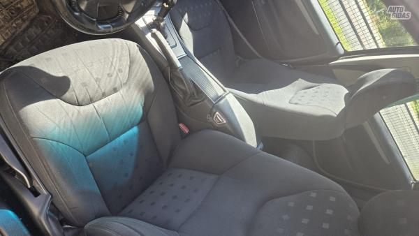 Volvo V70 2004 in Prienai, with an engine capacity of 2.40 L and mileage of 309 thousand km for 1500 €, photo 6 on AUTOMOTO.COM.LV