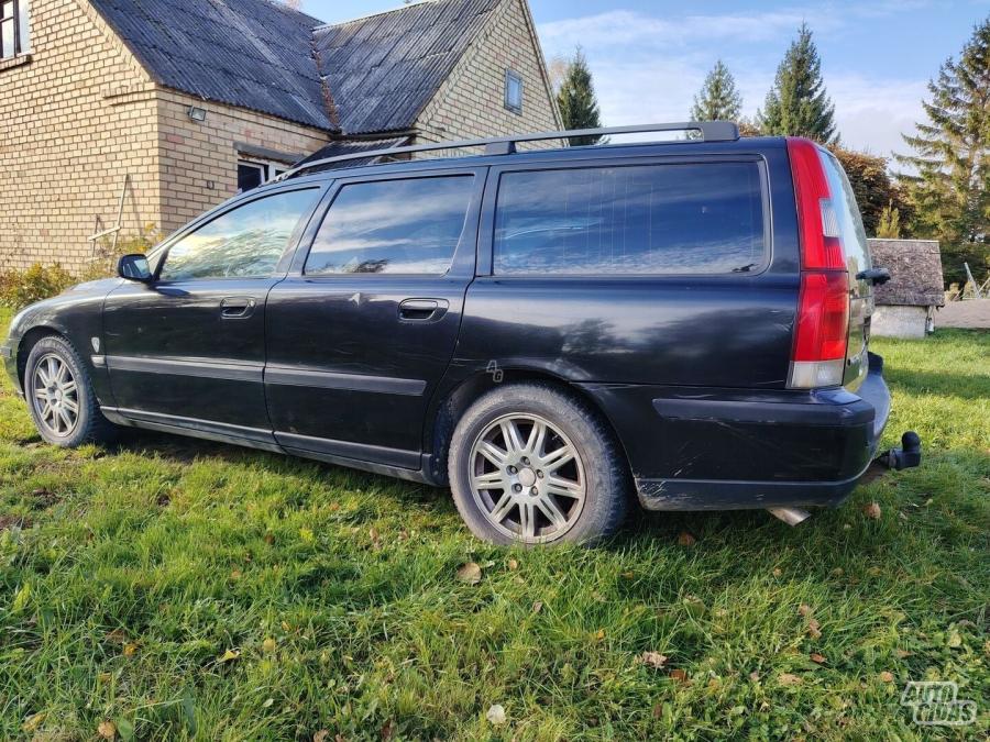 Volvo V70 2004 Joniškis, ar dzinēja tilpumu 2.40 L un nobraukumu 400 tūkst. km par 800 €, foto 7 vietnē AUTOMOTO.COM.LV