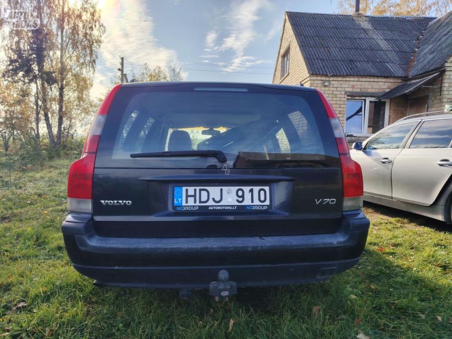 Volvo V70 2004 Joniškis, ar dzinēja tilpumu 2.40 L un nobraukumu 400 tūkst. km par 800 €, foto 8 vietnē AUTOMOTO.COM.LV
