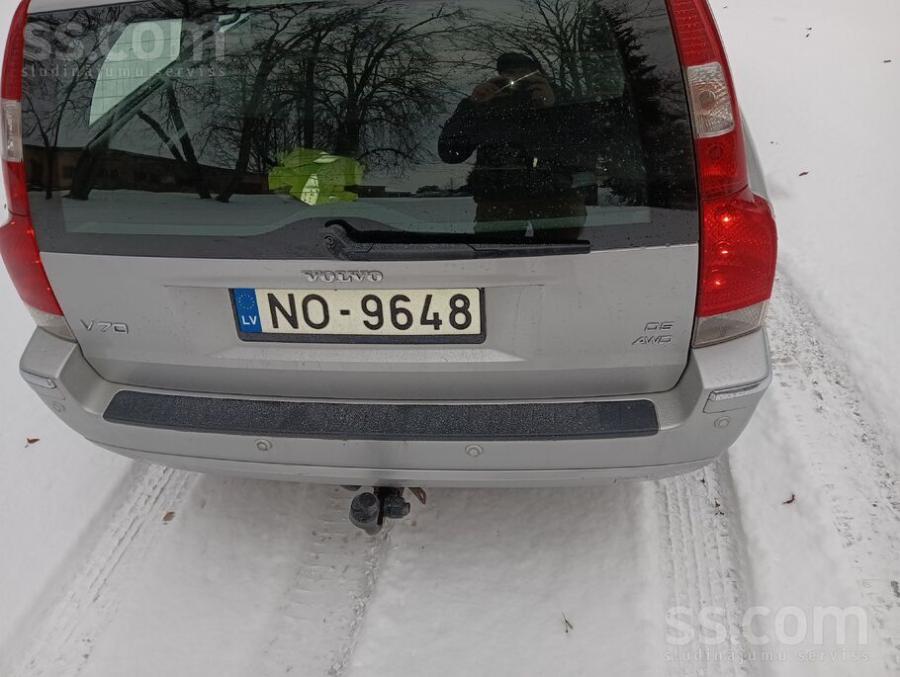 Volvo V70 2005 Rīga, ar dzinēja tilpumu 2.40 L un nobraukumu 270 tūkst. km par 2999 €, foto 6 vietnē AUTOMOTO.COM.LV