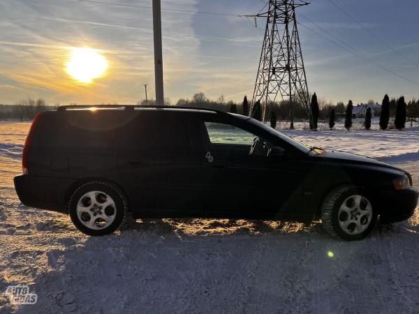 Volvo V70 2005 Viļņa, ar dzinēja tilpumu 2.40 L un nobraukumu 314 tūkst. km par 970 €, foto 6 vietnē AUTOMOTO.COM.LV
