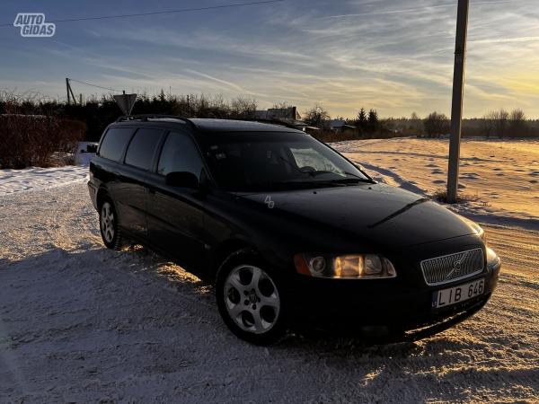 Volvo V70 2005 Viļņa, ar dzinēja tilpumu 2.40 L un nobraukumu 314 tūkst. km par 970 €, foto 8 vietnē AUTOMOTO.COM.LV