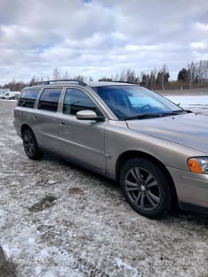 Volvo V70 2005 Pērnava, ar dzinēja tilpumu 2.40 L un nobraukumu 394 tūkst. km par 1000 €, foto 2 vietnē AUTOMOTO.COM.LV